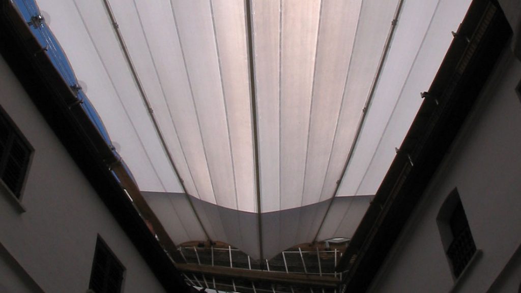 Event venue, castle, building with a convertible roof system | ECCON